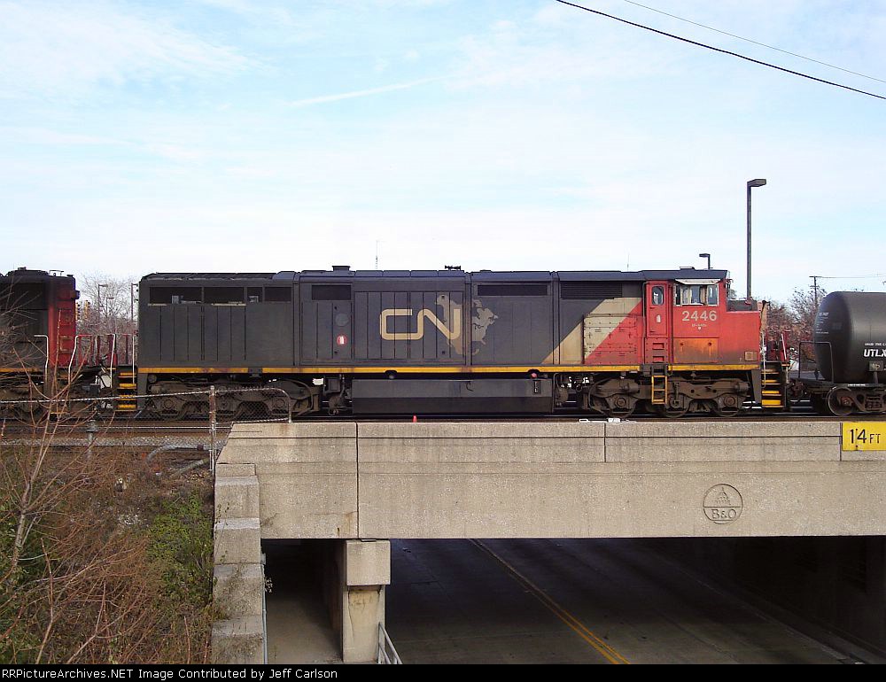 CN 2446